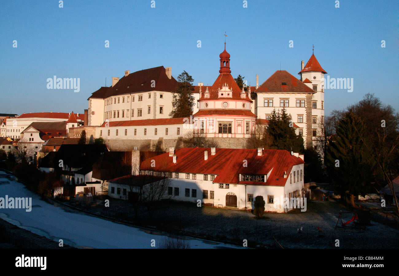 castle, river, Nezarka (CTK Photo/Marketa Hofmanova Stock Photo - Alamy