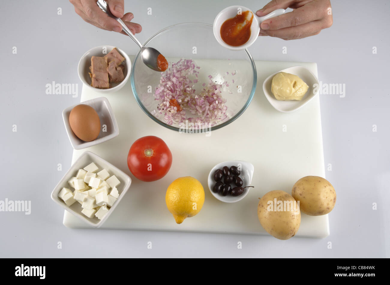 Adding sauce sauces hi-res stock photography and images - Alamy