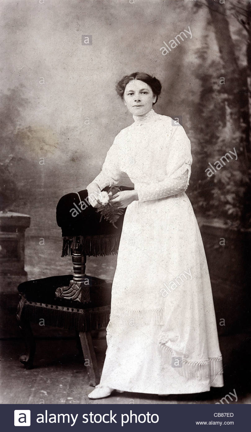 Portrait Young Woman 1900 Stock Photos & Portrait Young Woman 1900 ...