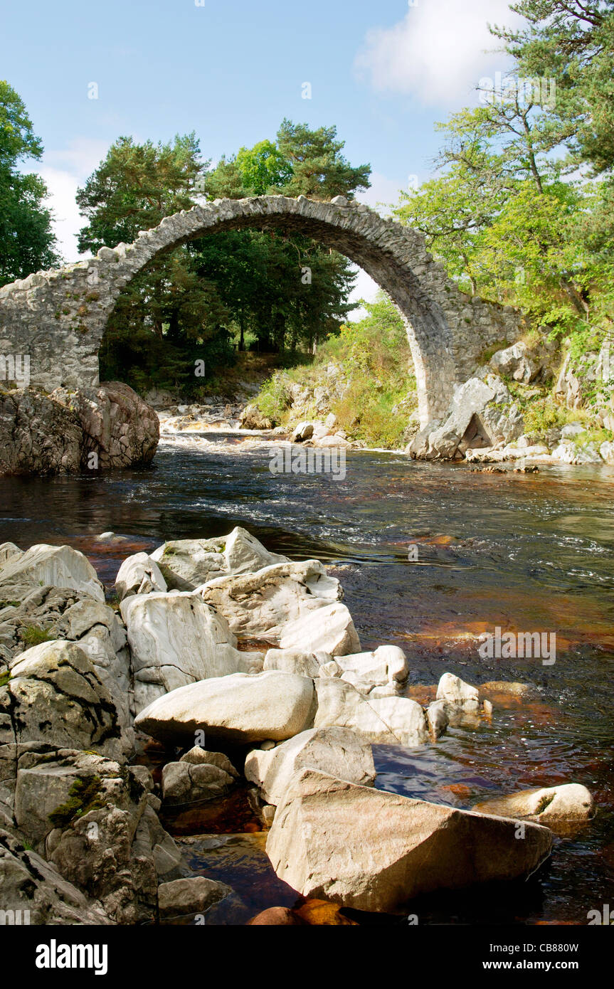Scottish stone bridge hi-res stock photography and images - Alamy