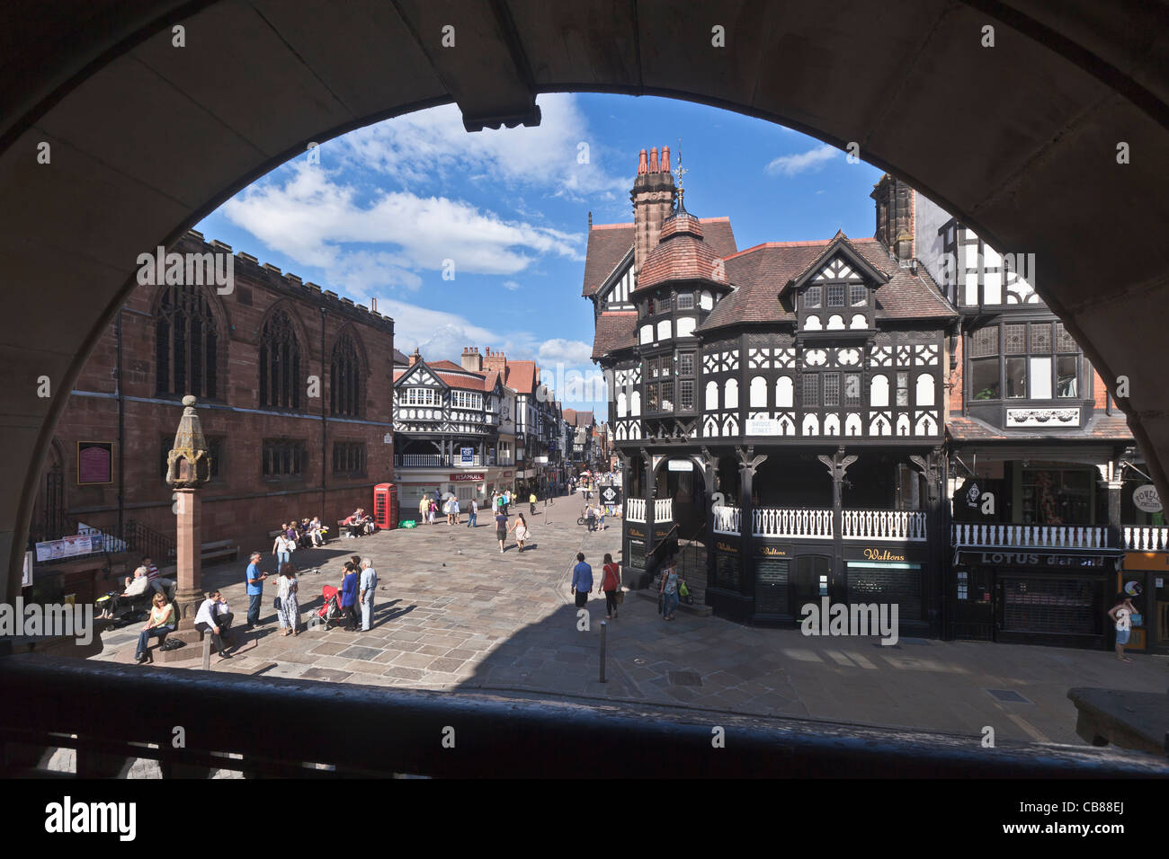 Chester city center hi-res stock photography and images - Alamy