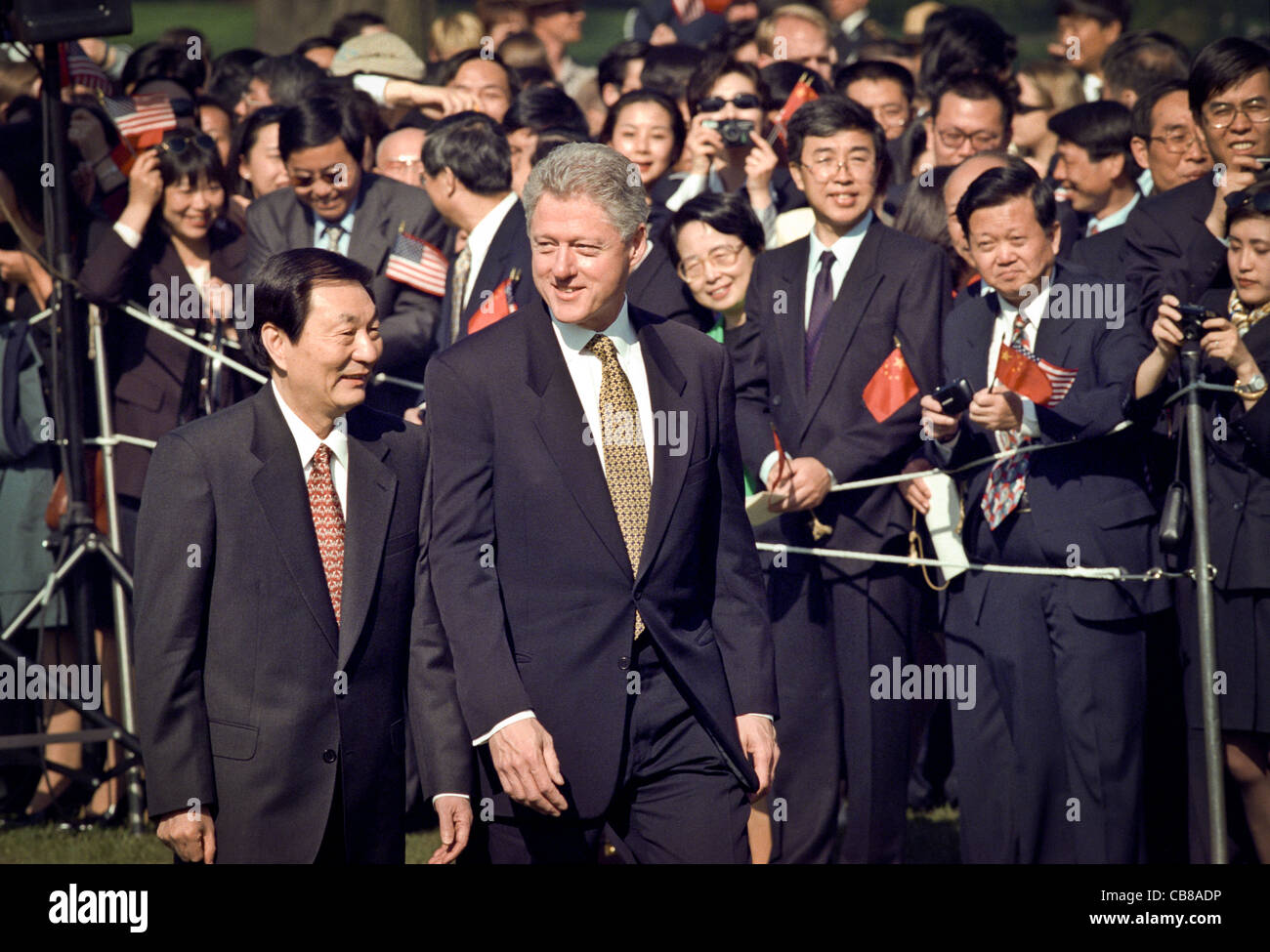 US President Bill Clinton and Chinese Premier Zhu Rongji wave during ...