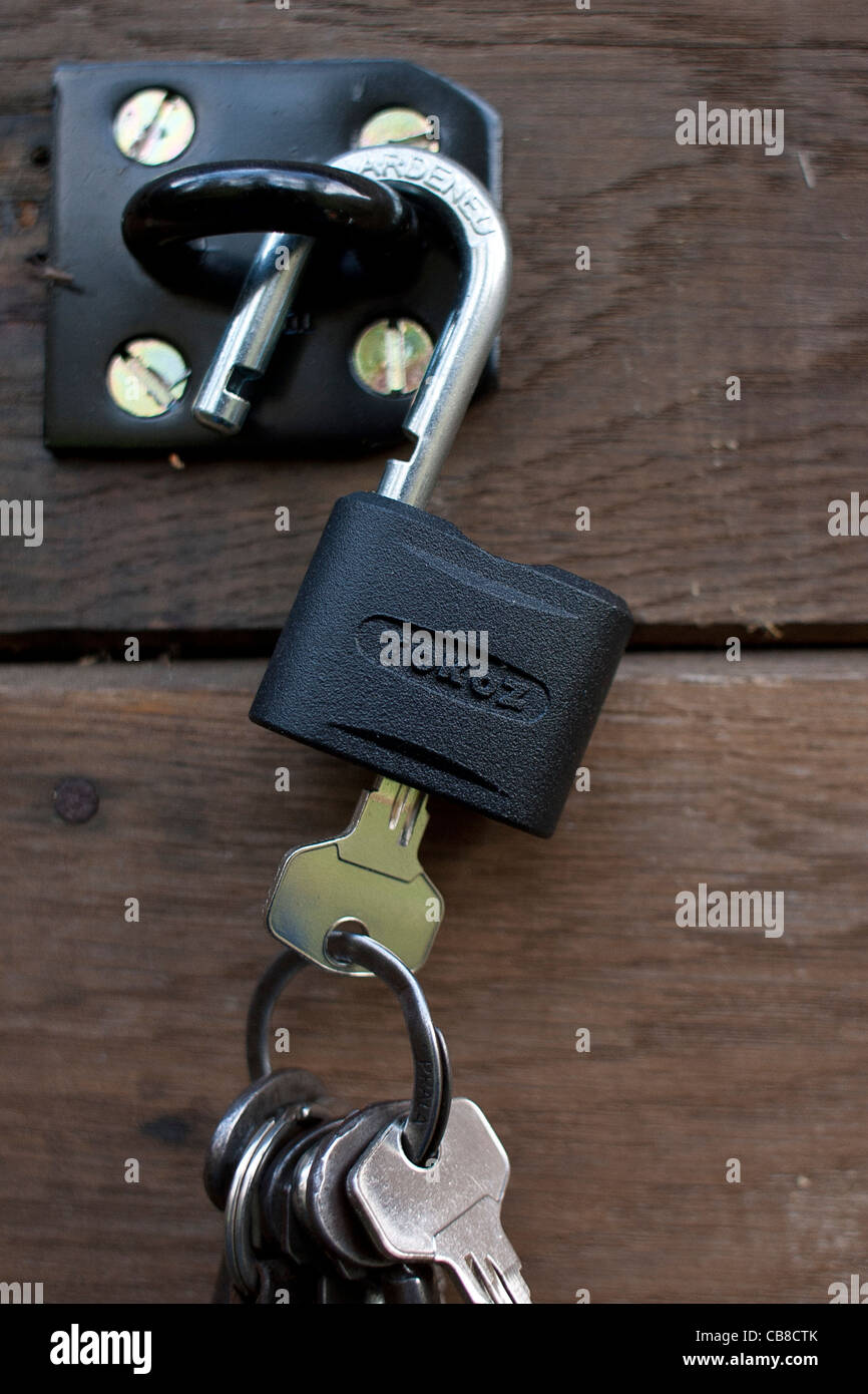 Hasp hi-res stock photography and images - Alamy