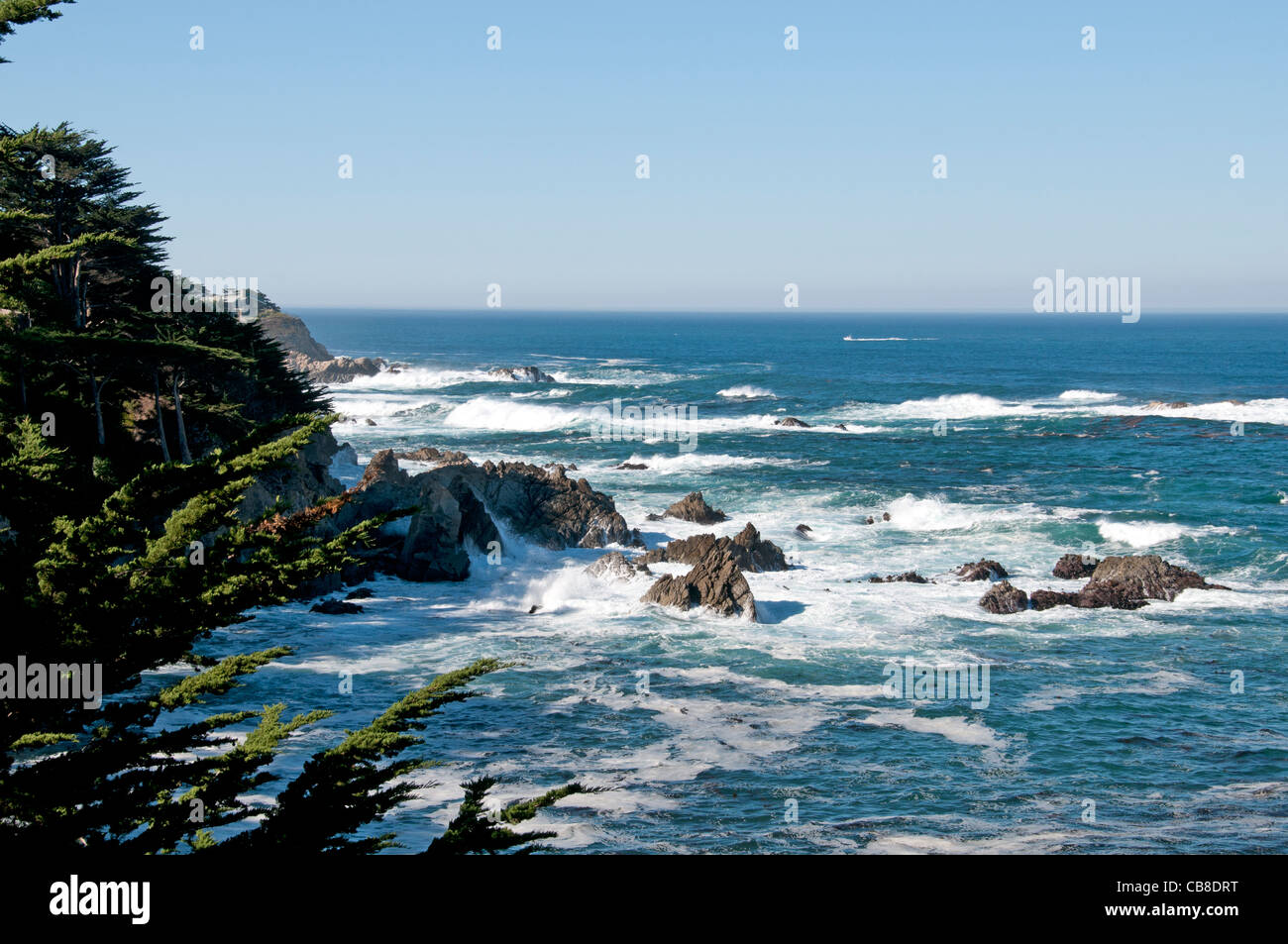Big sur ocean rock hi-res stock photography and images - Alamy
