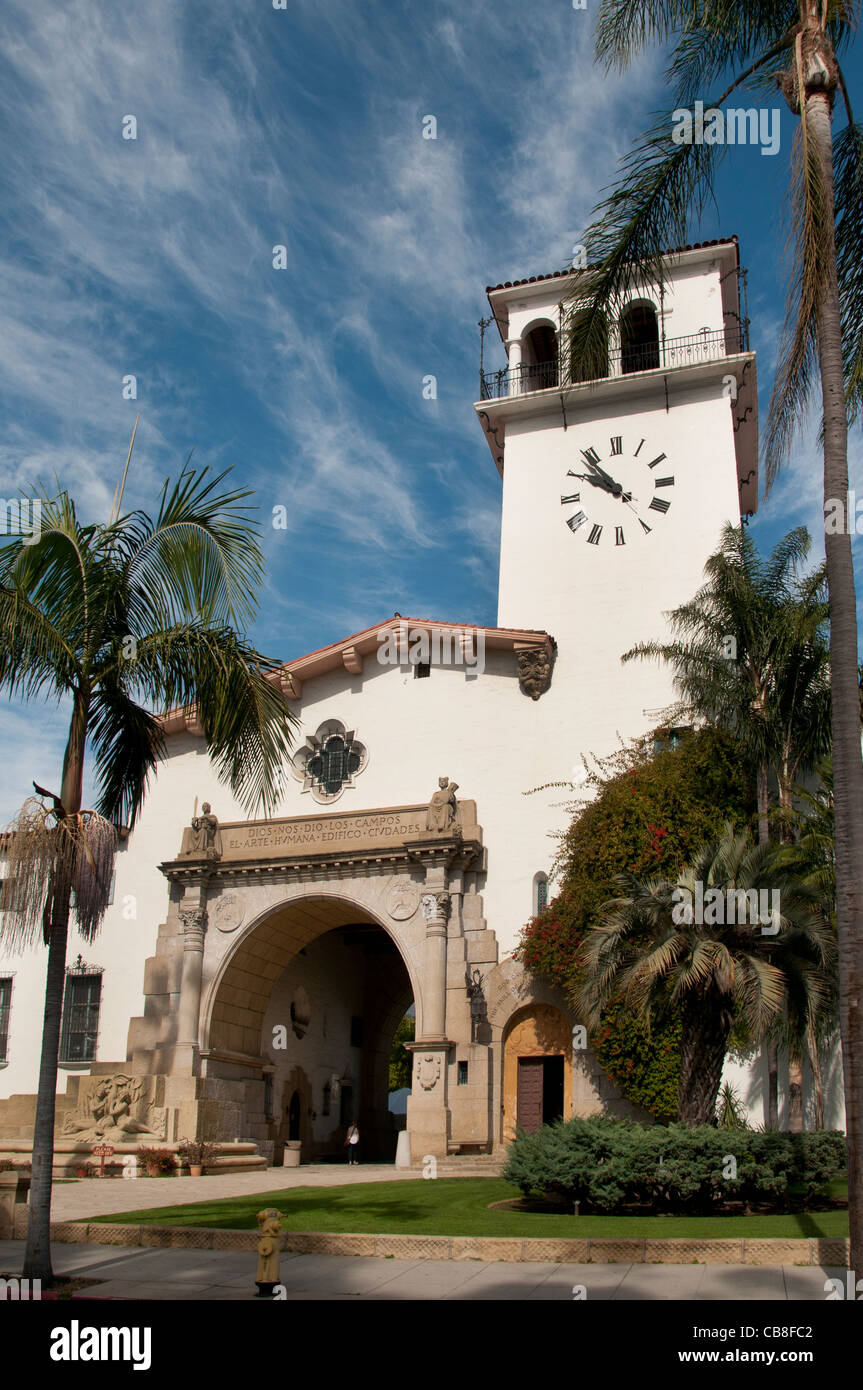 Classic courthouse hi-res stock photography and images - Alamy