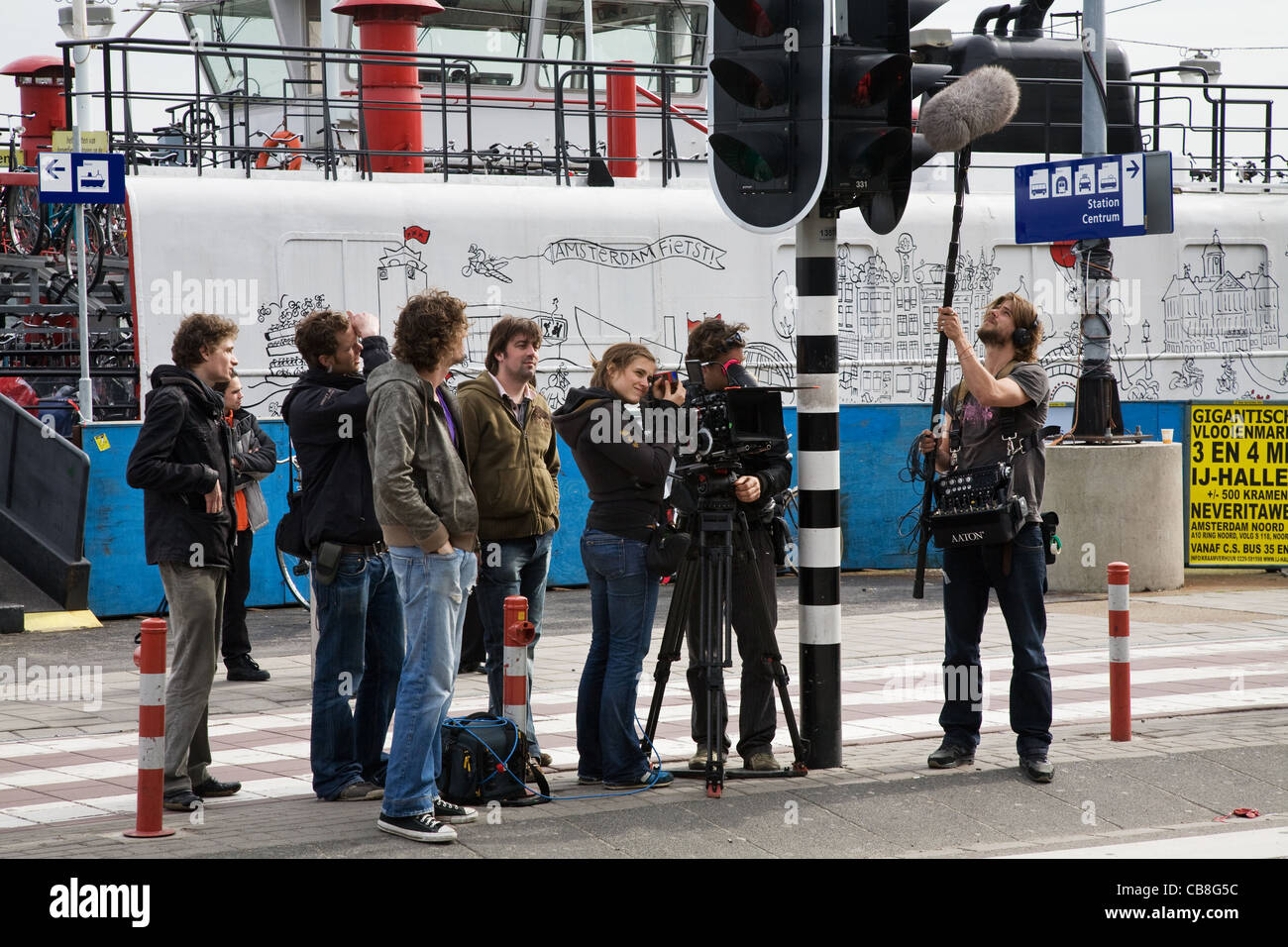 Reportage horizontal hi-res stock photography and images - Alamy