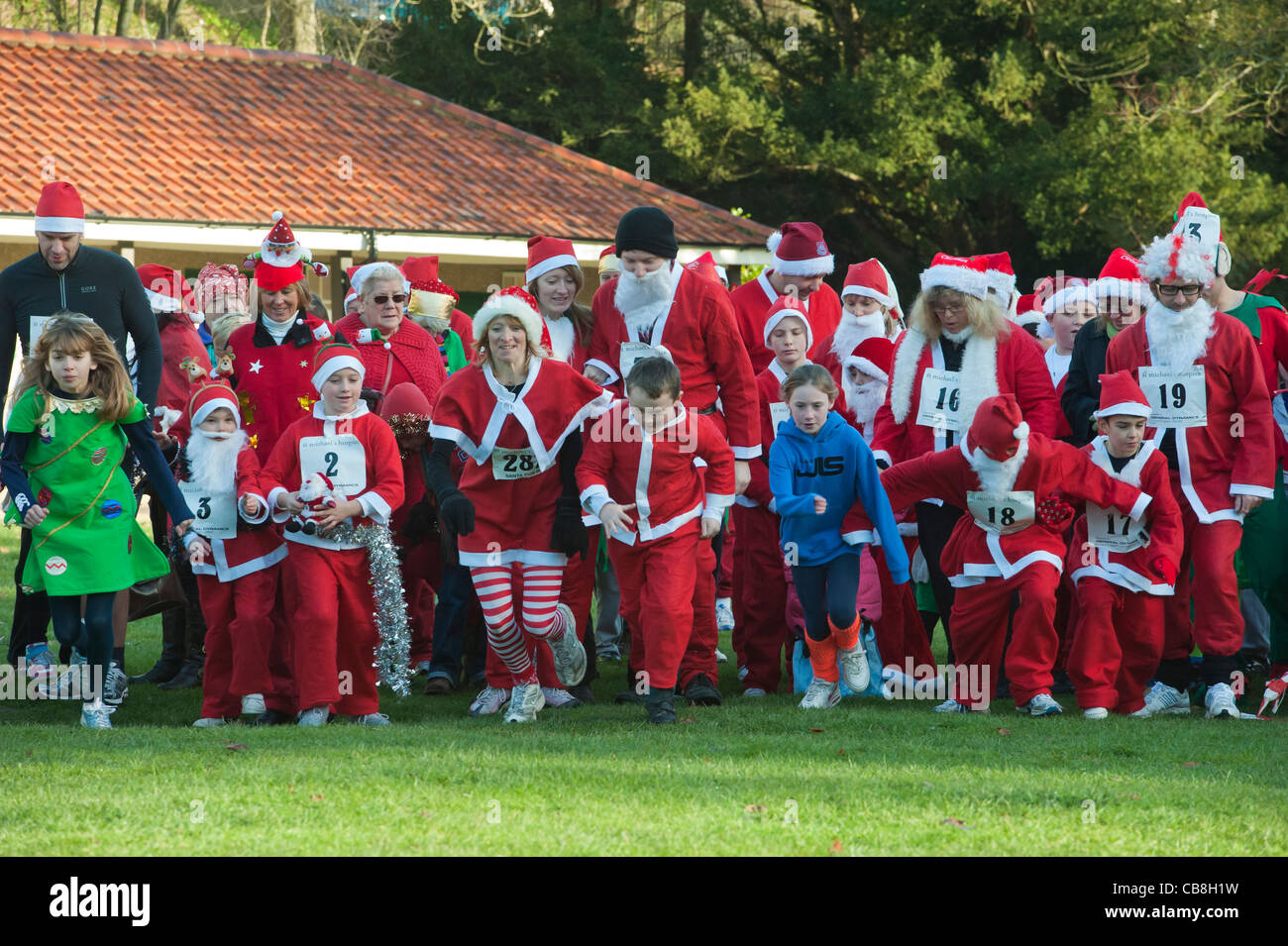 Santa fun run hi-res stock photography and images - Alamy