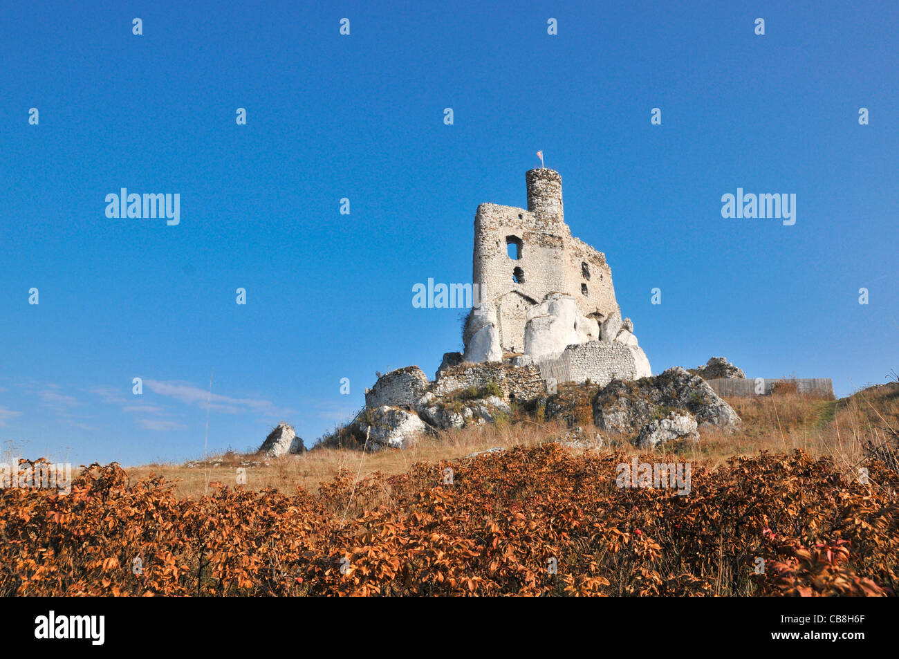 Medieval building on rock hi-res stock photography and images - Alamy