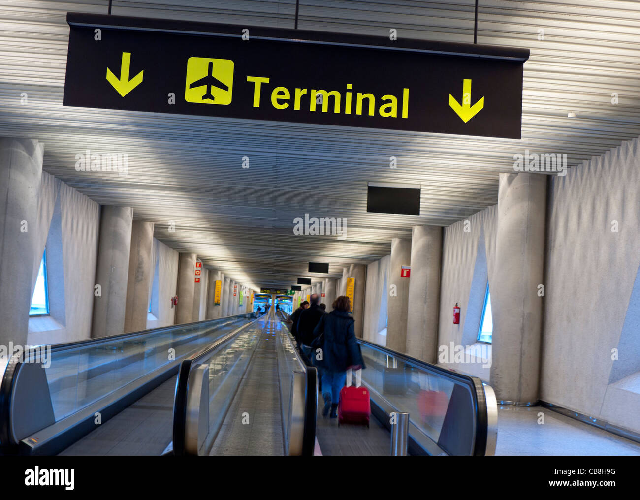 Airport Travelator High Resolution Stock Photography and Images - Alamy