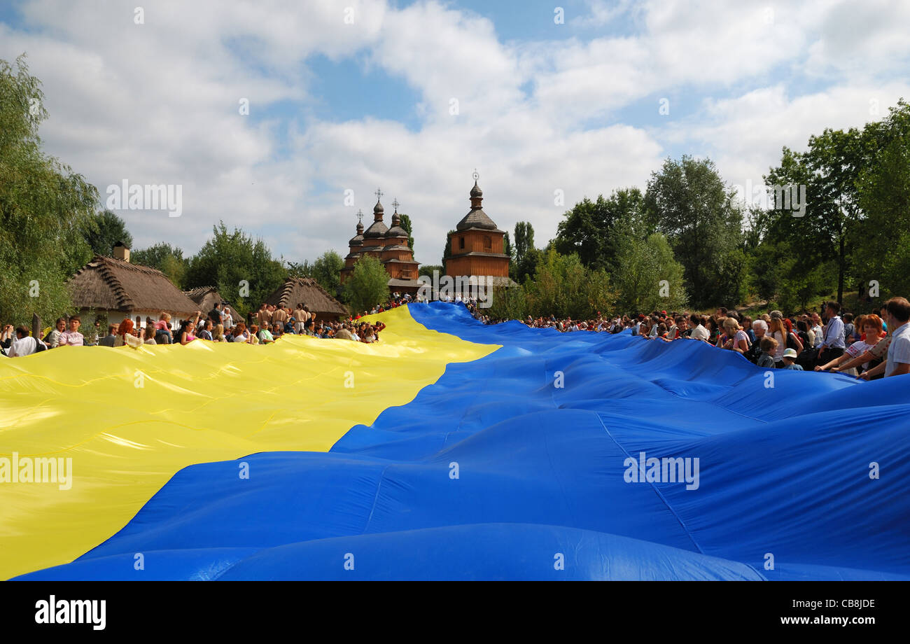 The biggest Ukrainian flag Stock Photo - Alamy