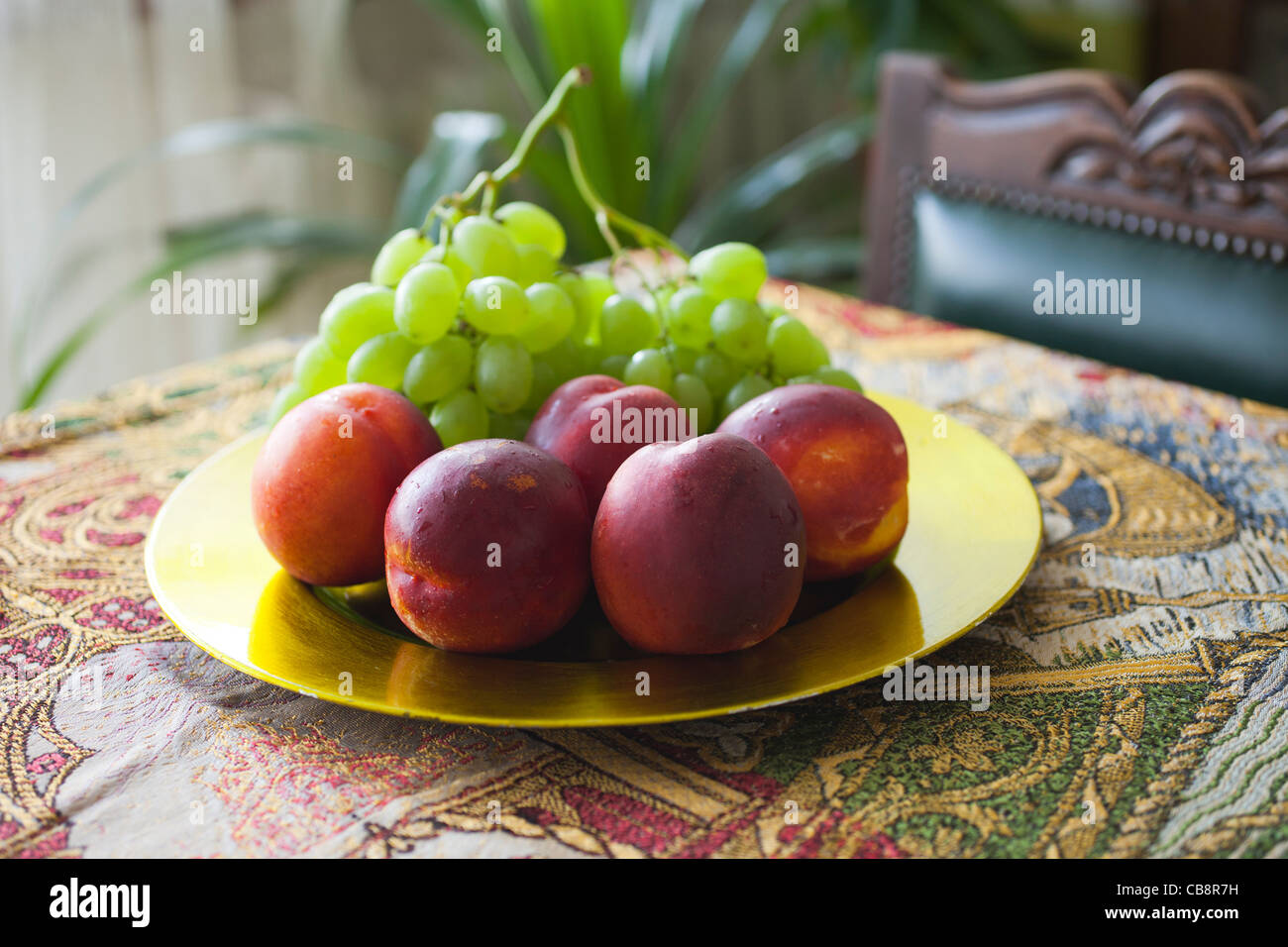Fruits on a plate hi-res stock photography and images - Alamy