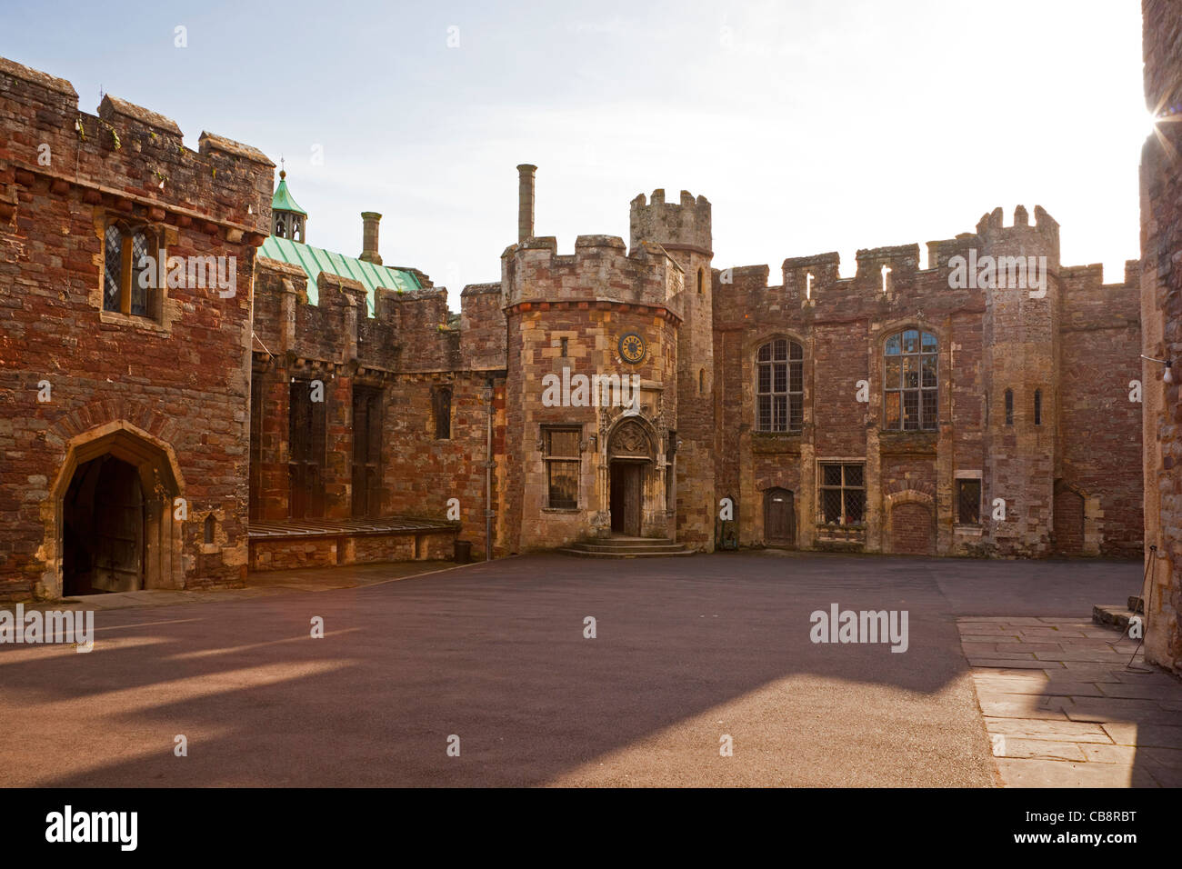 Berkeley Castle High Resolution Stock Photography and Images - Alamy
