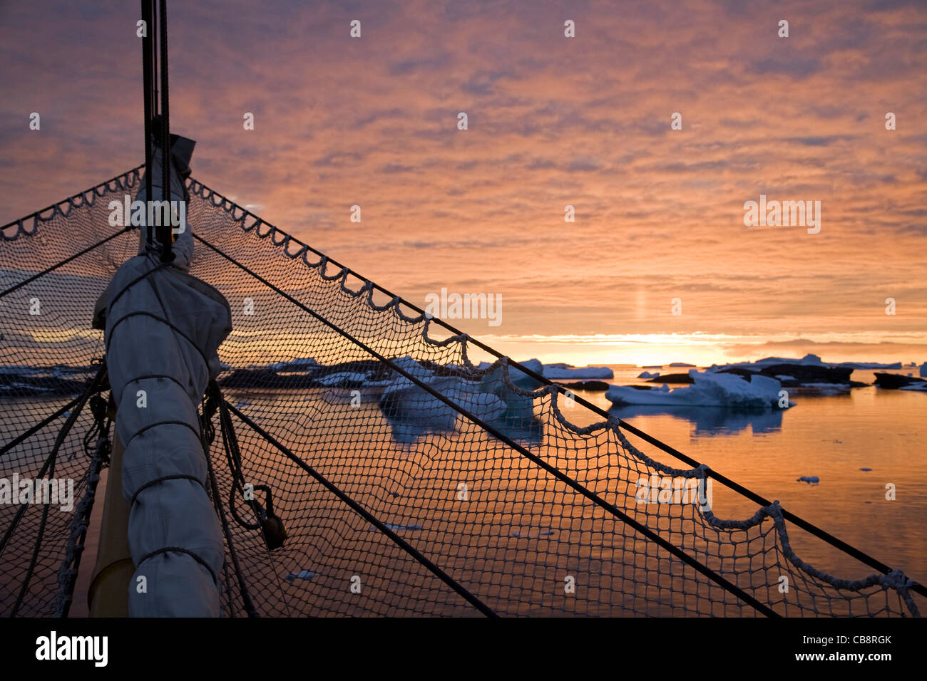 Safety netting hi-res stock photography and images - Alamy