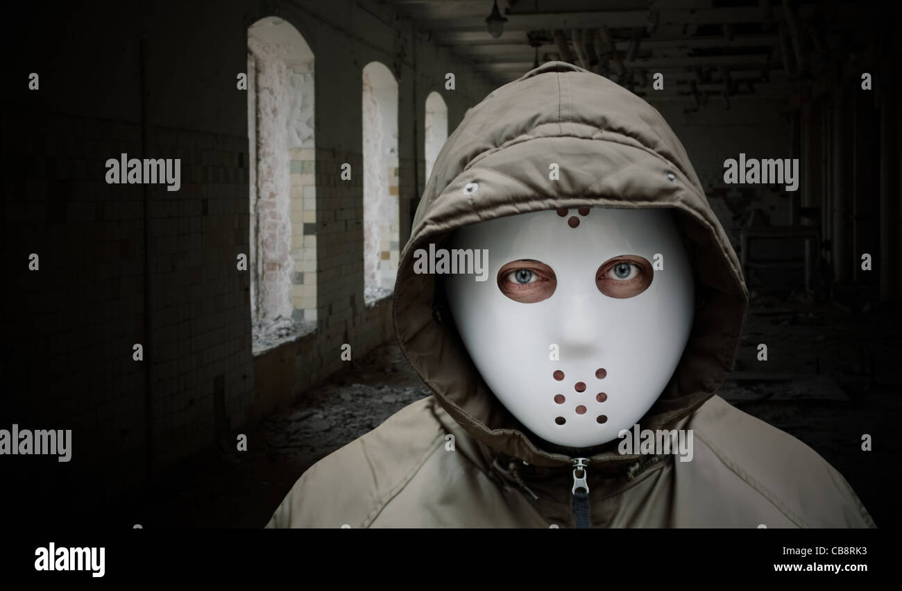 Spooky man with mask Stock Photo - Alamy