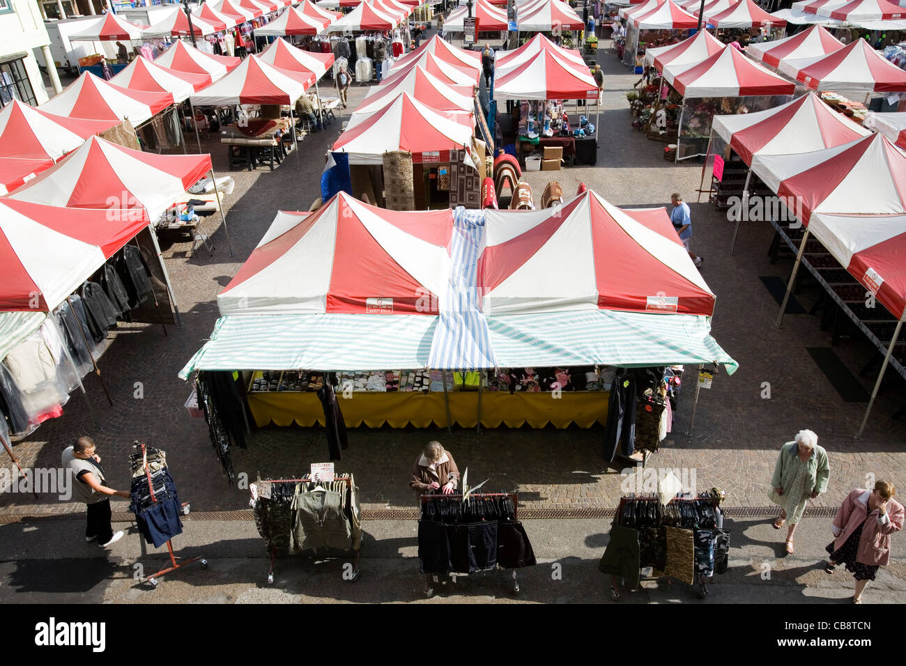 Newark-on-Trent Market Town, Market Square with People Shopping taken ...