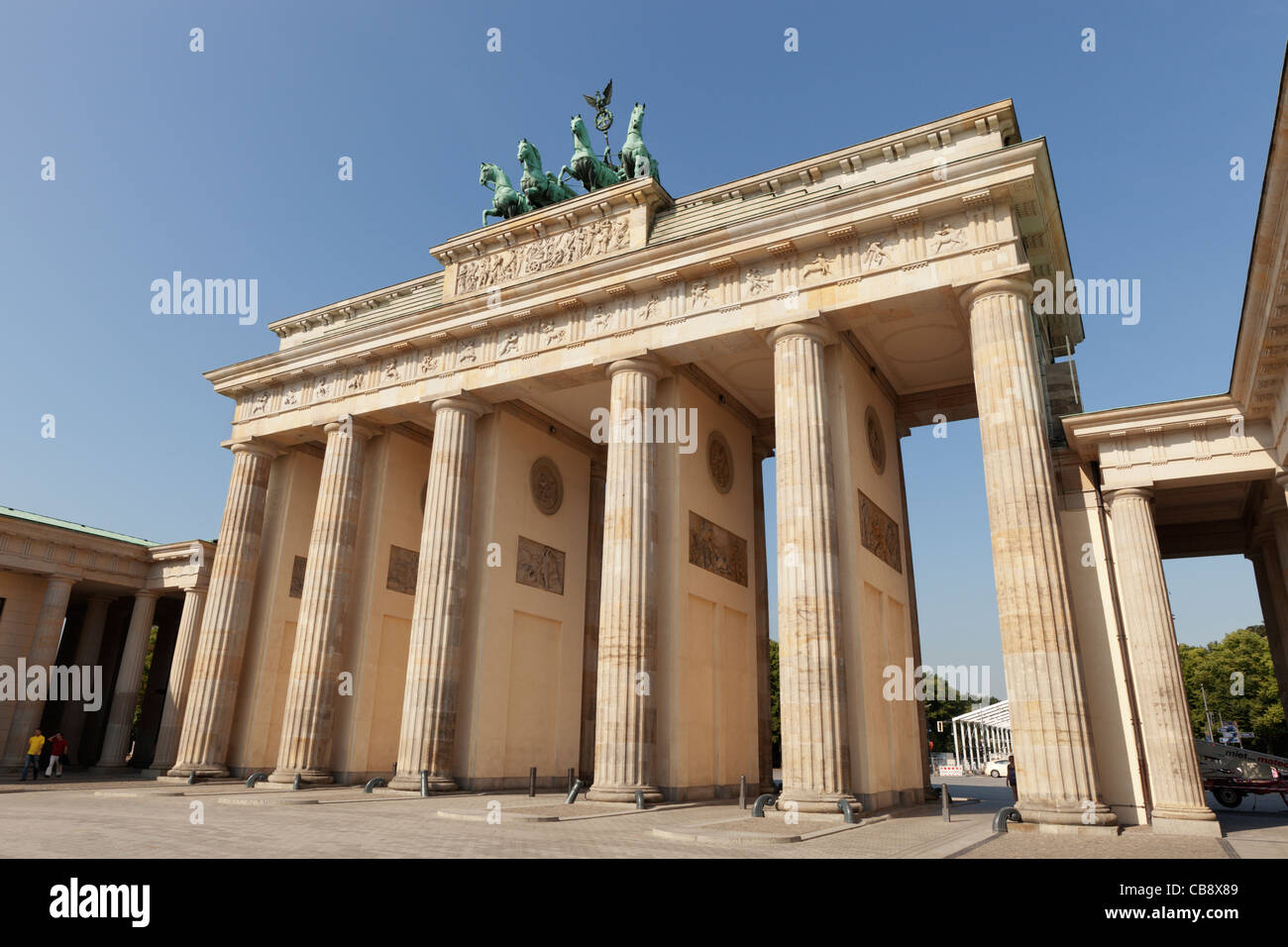 Columns building berlin hi-res stock photography and images - Alamy