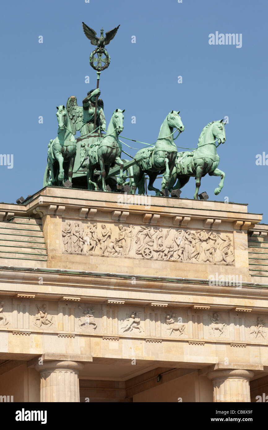 Germany berlin bronze sculpture hi-res stock photography and images - Alamy
