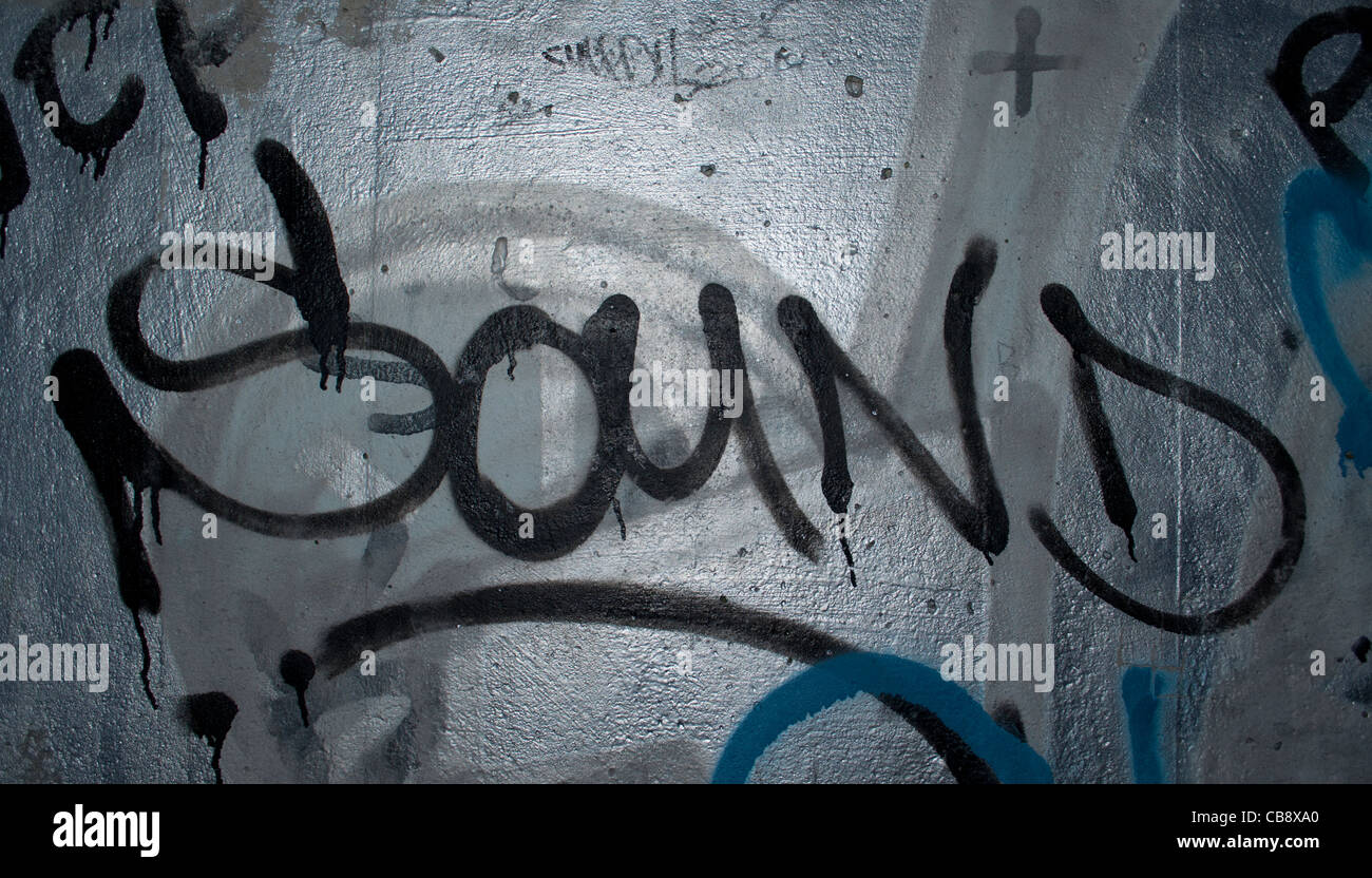 Graffiti on a bridge hi-res stock photography and images - Alamy
