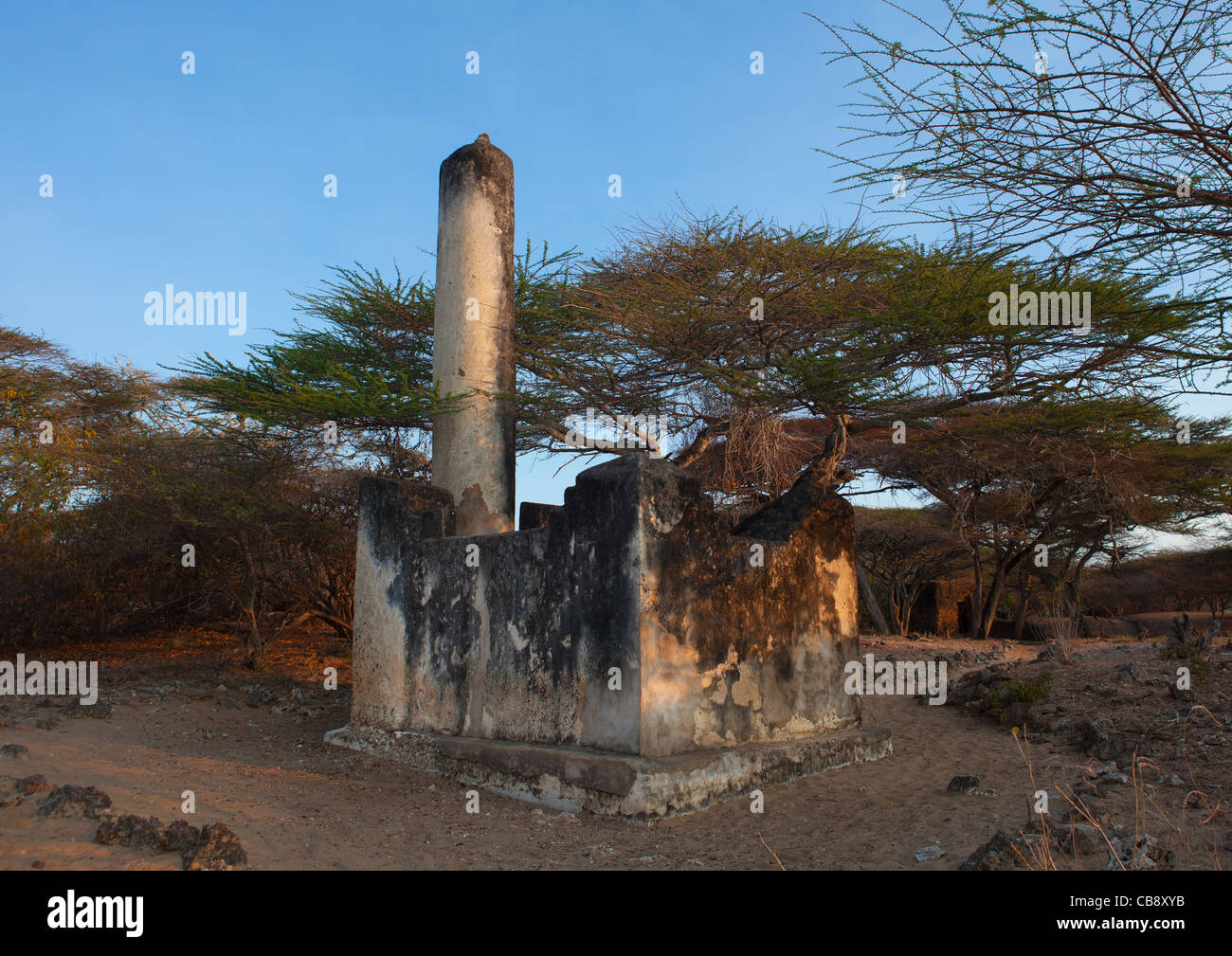 Takwa Ruins Tomb Manda Island, Lamu, Kenya Stock Photo - Alamy