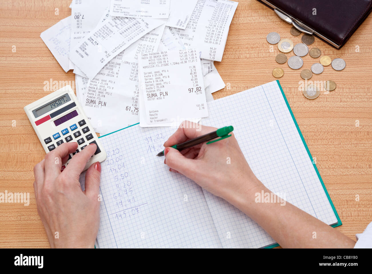 Shopping Receipt Stock Photos & Shopping Receipt Stock Images - Alamy