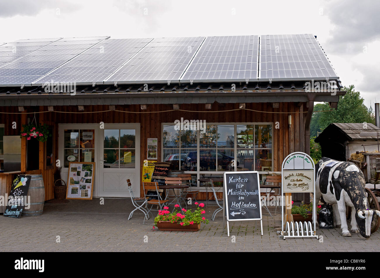 Solar shop hi-res stock photography and images - Alamy