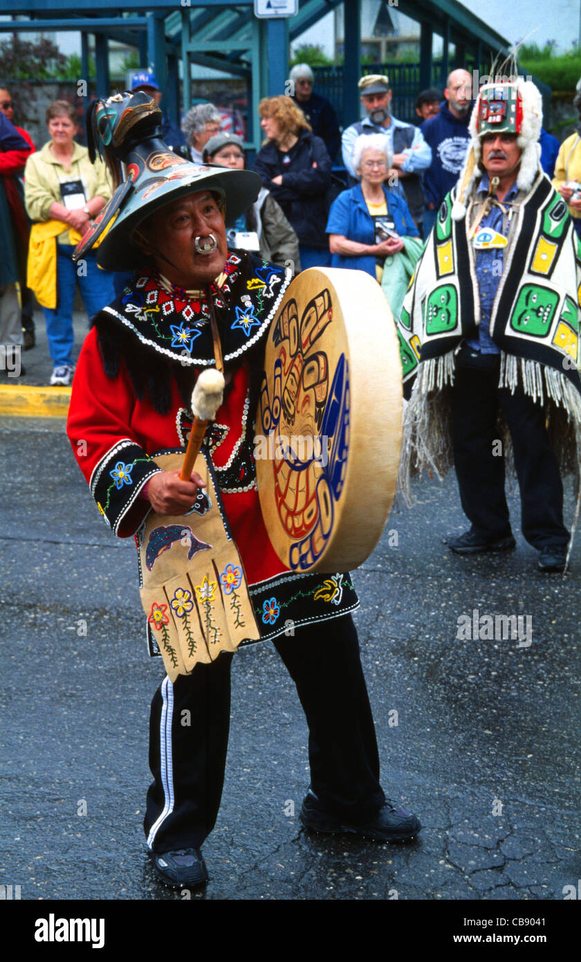 Native alaska parade hi-res stock photography and images - Alamy