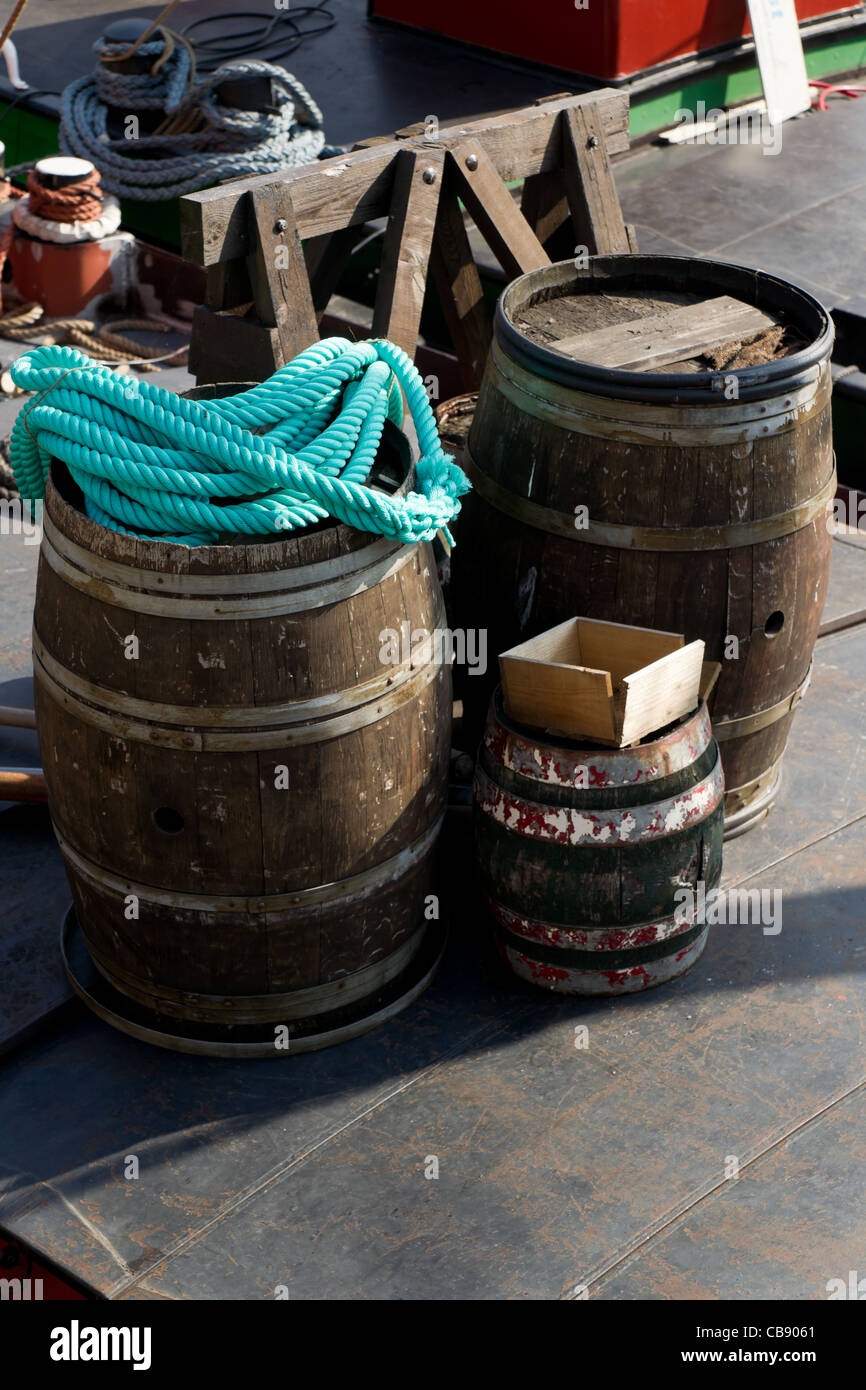 Rope barrel hi-res stock photography and images - Alamy