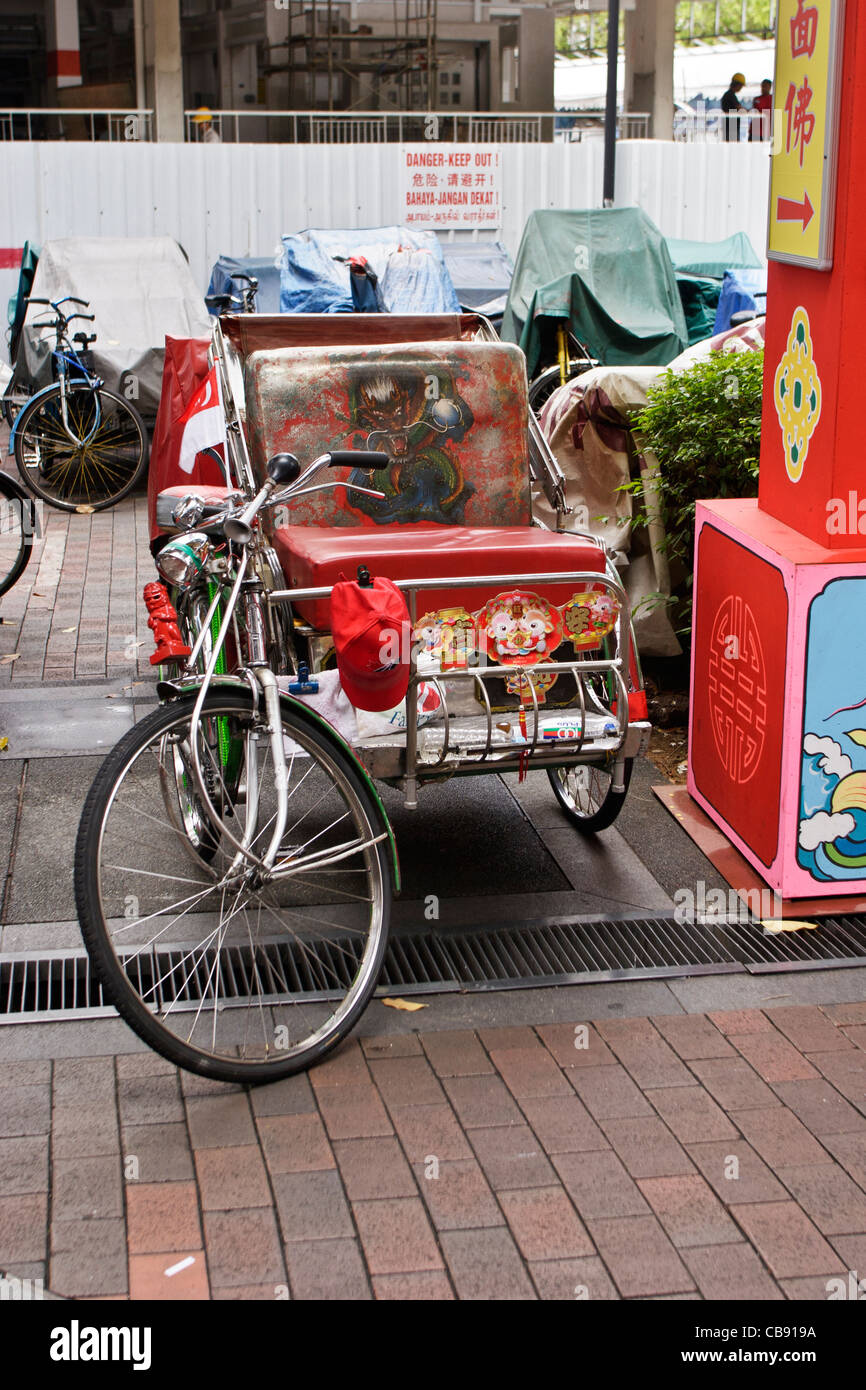 Trishaw singapore hi-res stock photography and images - Alamy