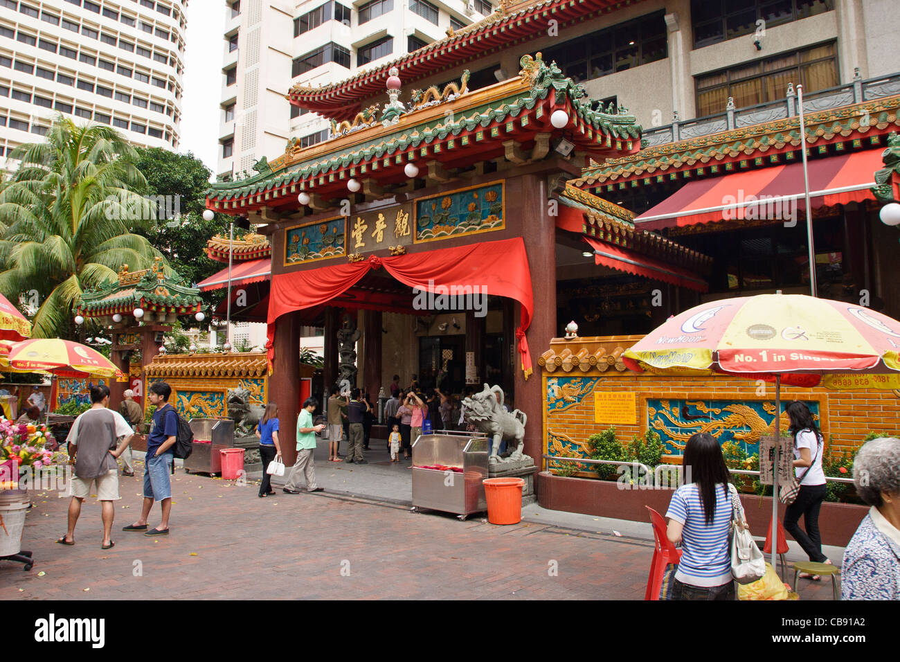 Kwan Im Thong Hood Cho Temple, Singapore Stock Photo - Alamy