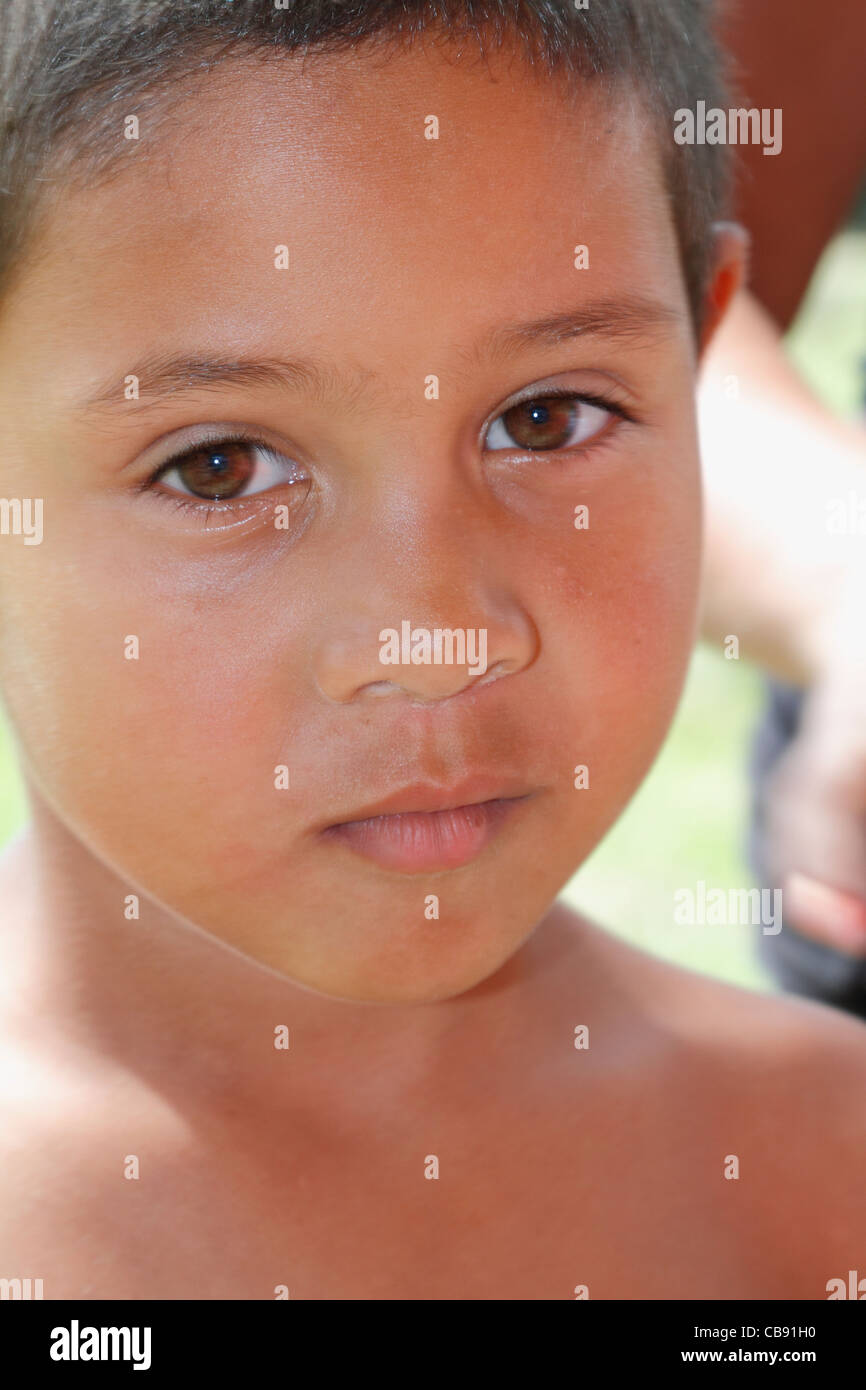 3 4 face view hi-res stock photography and images - Alamy