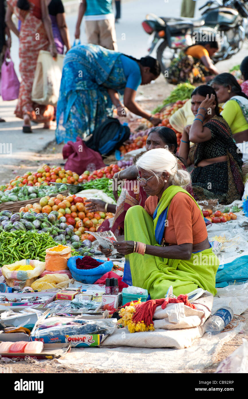 Indian village rural old lady hi-res stock photography and images - Alamy