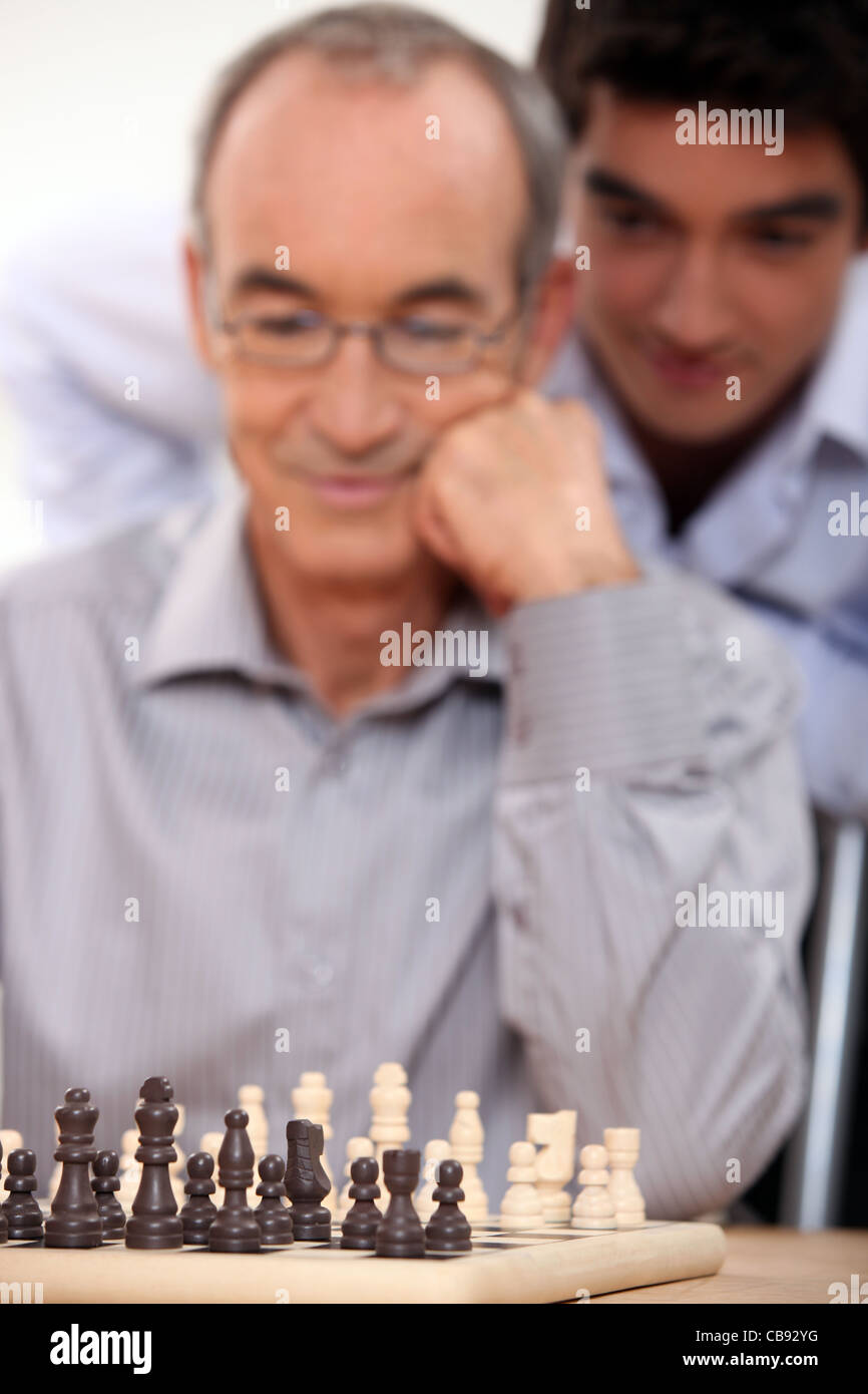 Friendly chess match hi-res stock photography and images - Alamy