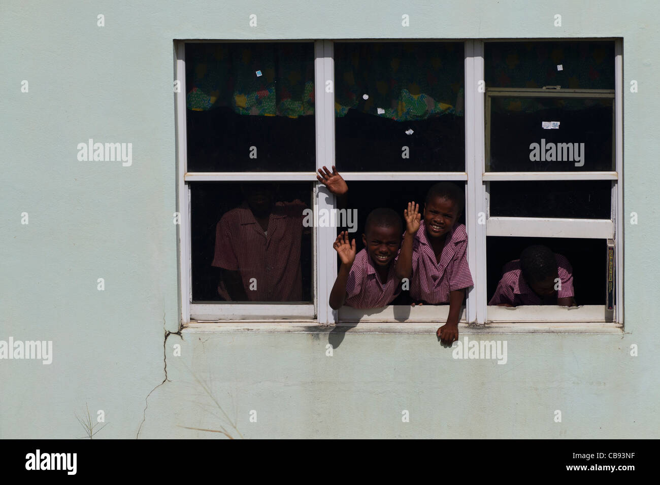 School Children Looking Out Window Stock Photo - Alamy