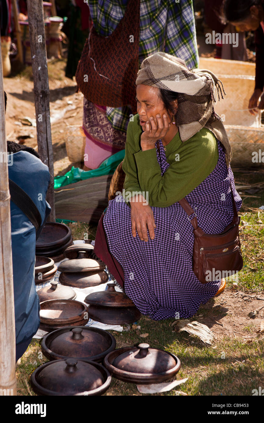 Indian woman squatting hi-res stock photography and images - Alamy