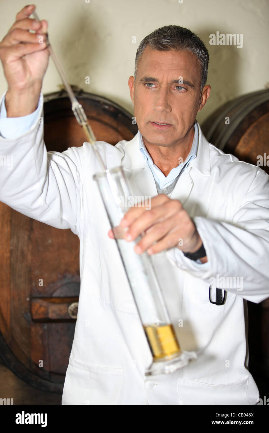 Wine beaker hi-res stock photography and images - Alamy