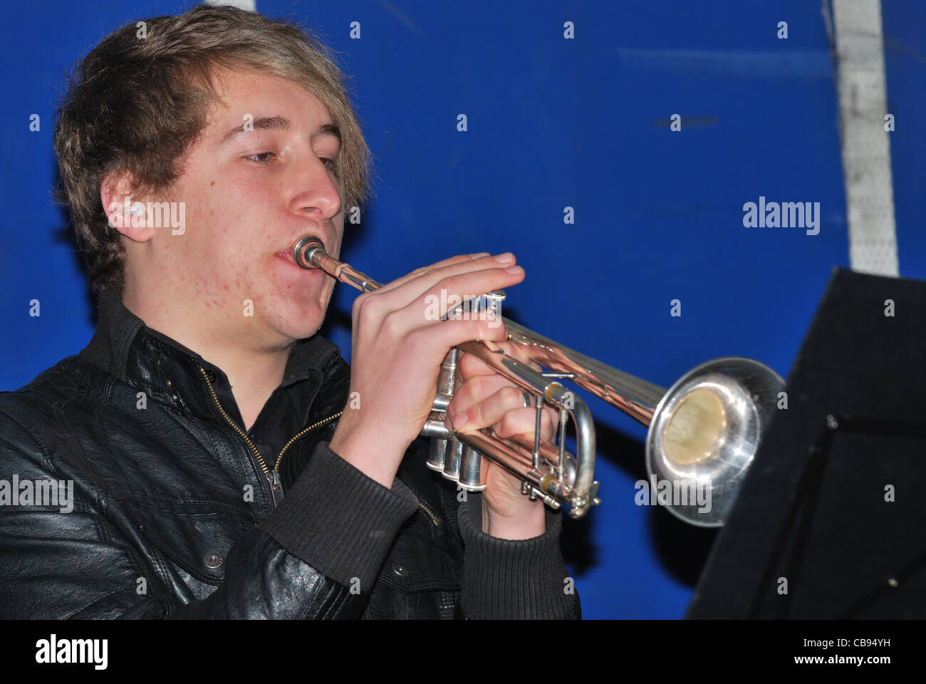 Trumpet player hi-res stock photography and images - Alamy