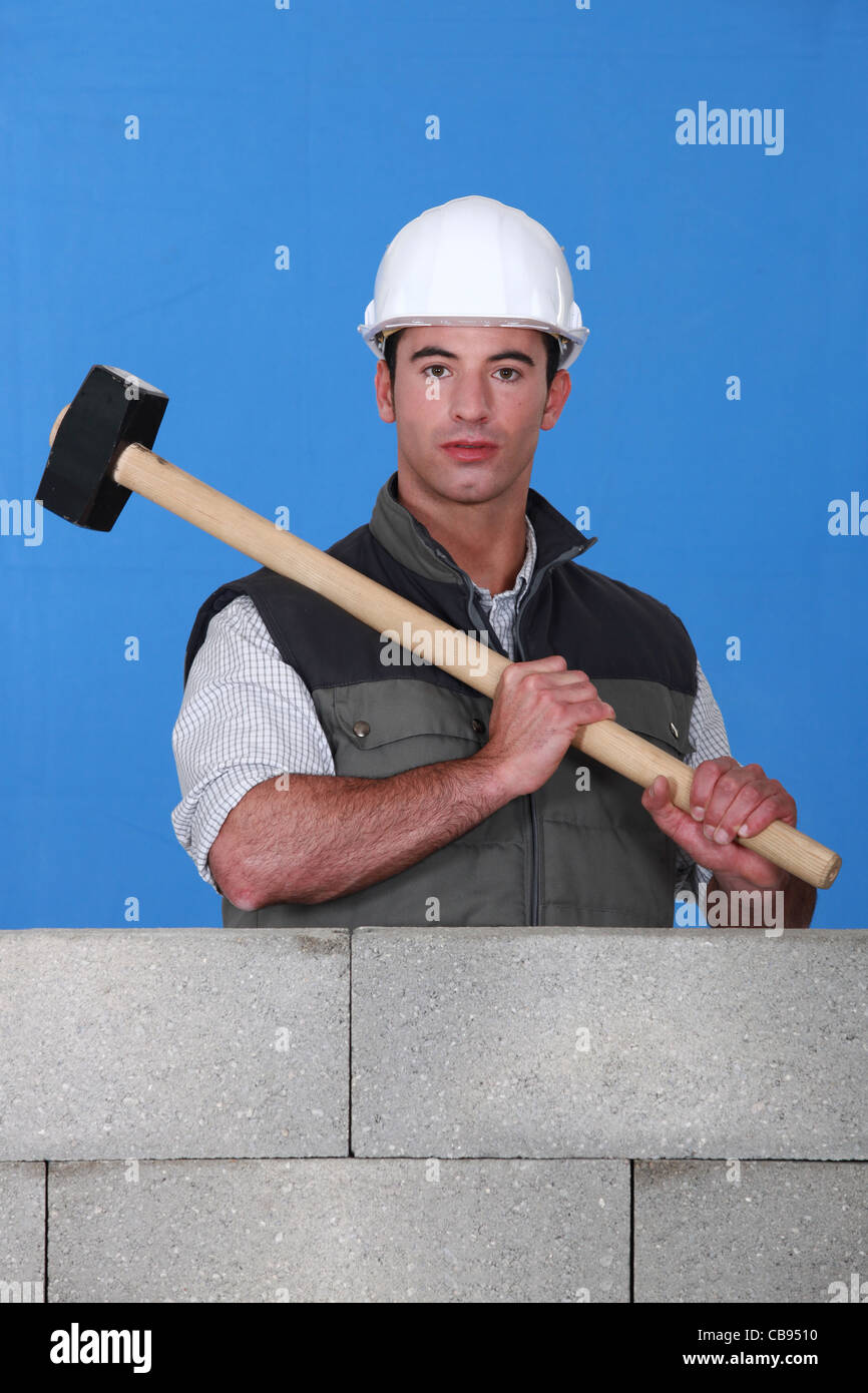 Muscular tradesman hi-res stock photography and images - Alamy