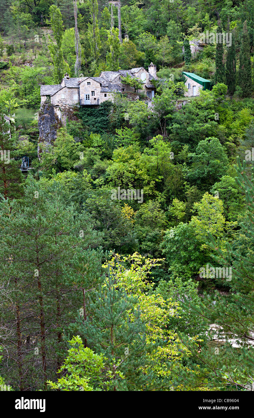 Isolated village of La Sabliere Gorges du Tarn France Stock Photo - Alamy