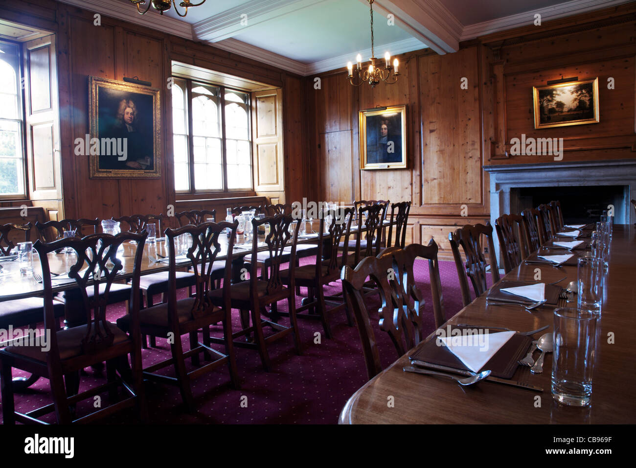 Dining hall cambridge university hi-res stock photography and images ...