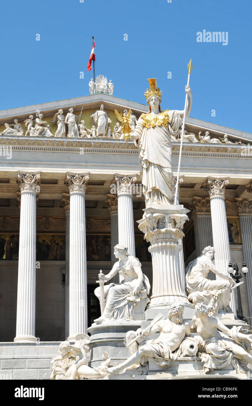 Austrian Parliament (Rathaus) building in Vienna Stock Photo - Alamy