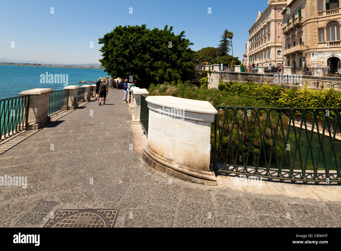 Beach promenade of Syracuse Stock Photo - Alamy