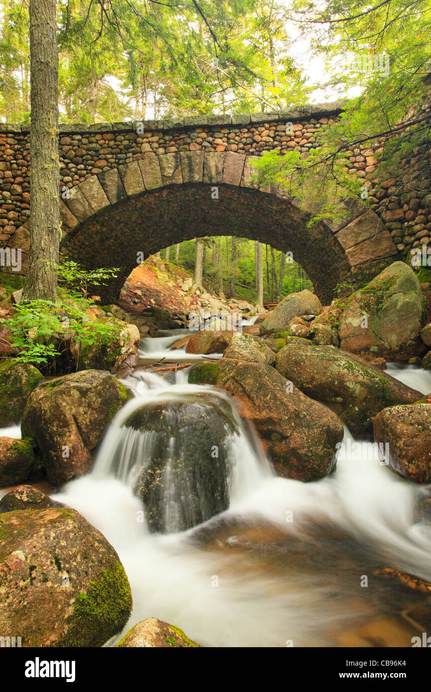 Cobblestone Carriage Road Bridge near Jordan Pond, Acadia National Park ...