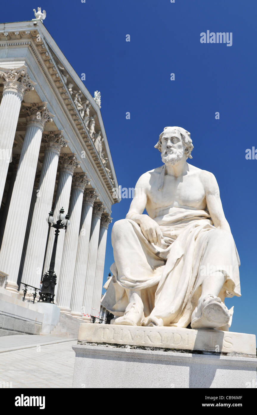 Ancient greek thinkers hi-res stock photography and images - Alamy