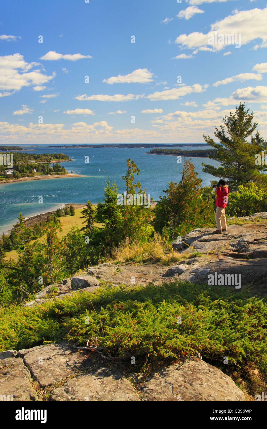 Flying Mountain Trail, On Flying Mountain, Looking at Somes Sound ...