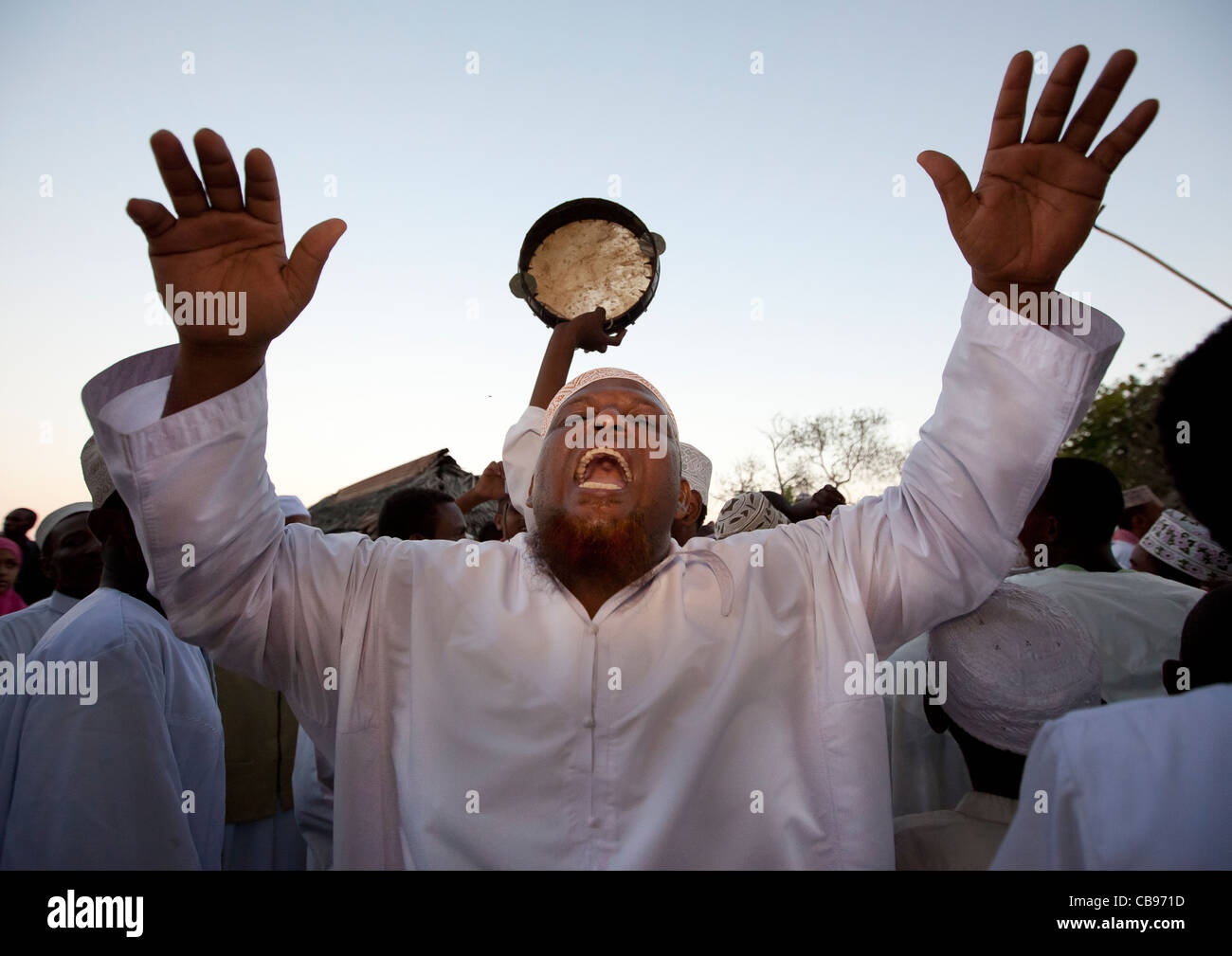 Raise the hands hi-res stock photography and images - Alamy