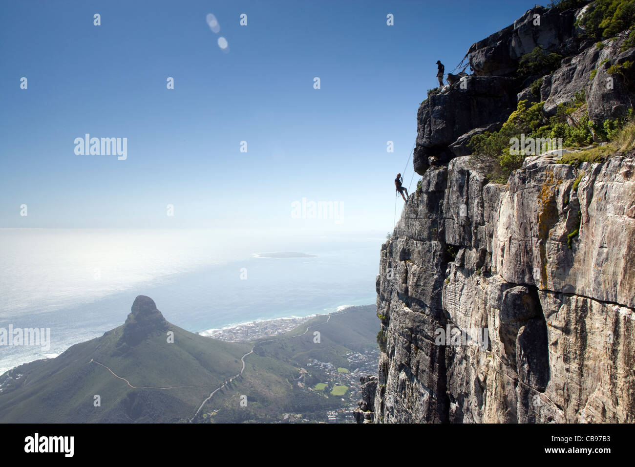 Cape town abseil table mountain hi-res stock photography and images - Alamy
