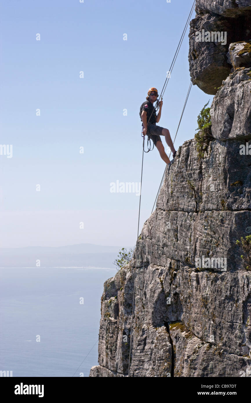 Abseiling down table mountain cape town hi-res stock photography and ...
