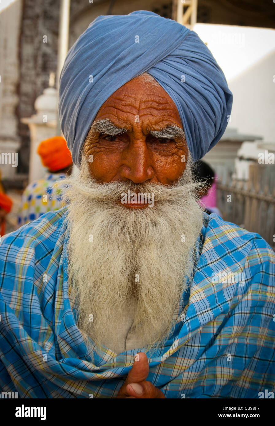 Sikh man turban portrait india hi-res stock photography and images - Alamy
