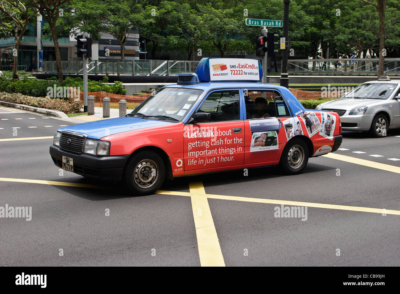 Singapore taxi cab hi-res stock photography and images - Alamy