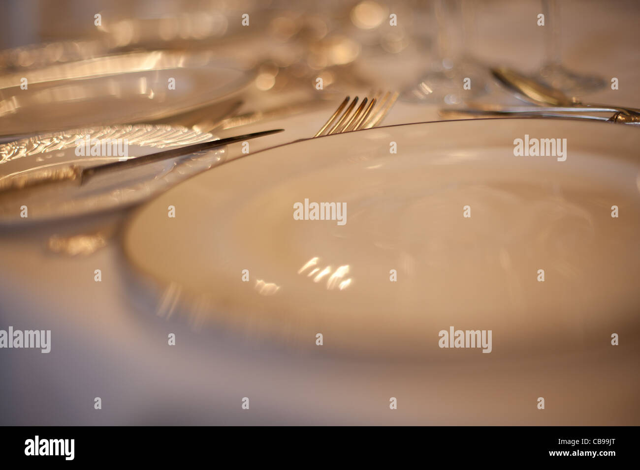 Silver service - fine dining Stock Photo - Alamy